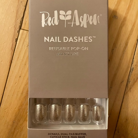 Red Aspen | Makeup | Red Aspen Nail Dashes In Lindsey Pops The ...